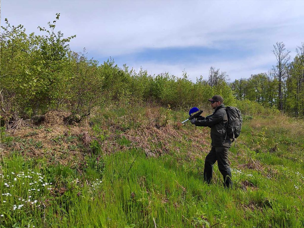 Planting with a pneumatic gun - Forest Inventions